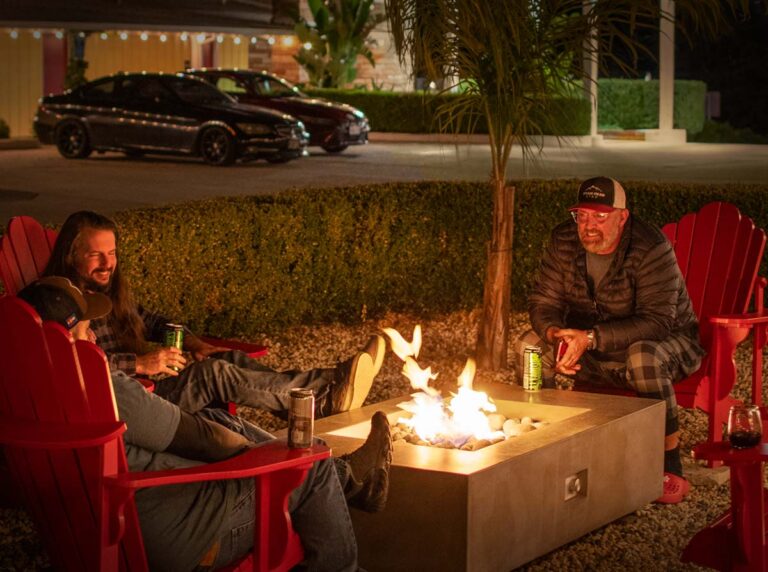 A Renovated Retro-Modern Hotel in Auburn California